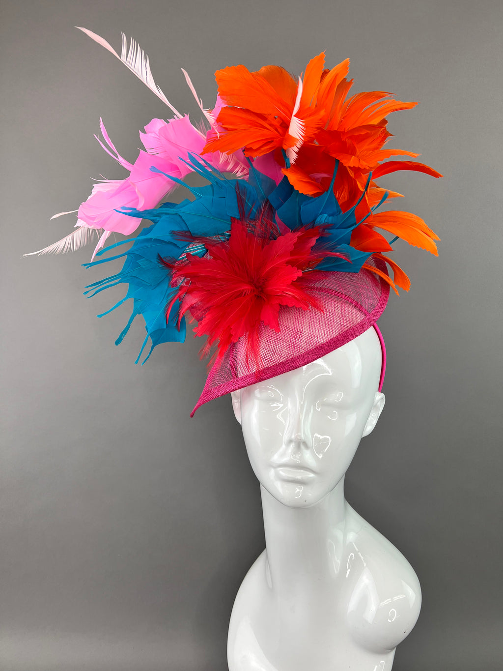 FUCHSIA FASCINATOR WITH MULTI COLOR FEATHER SPRAYS – The Hat Hive